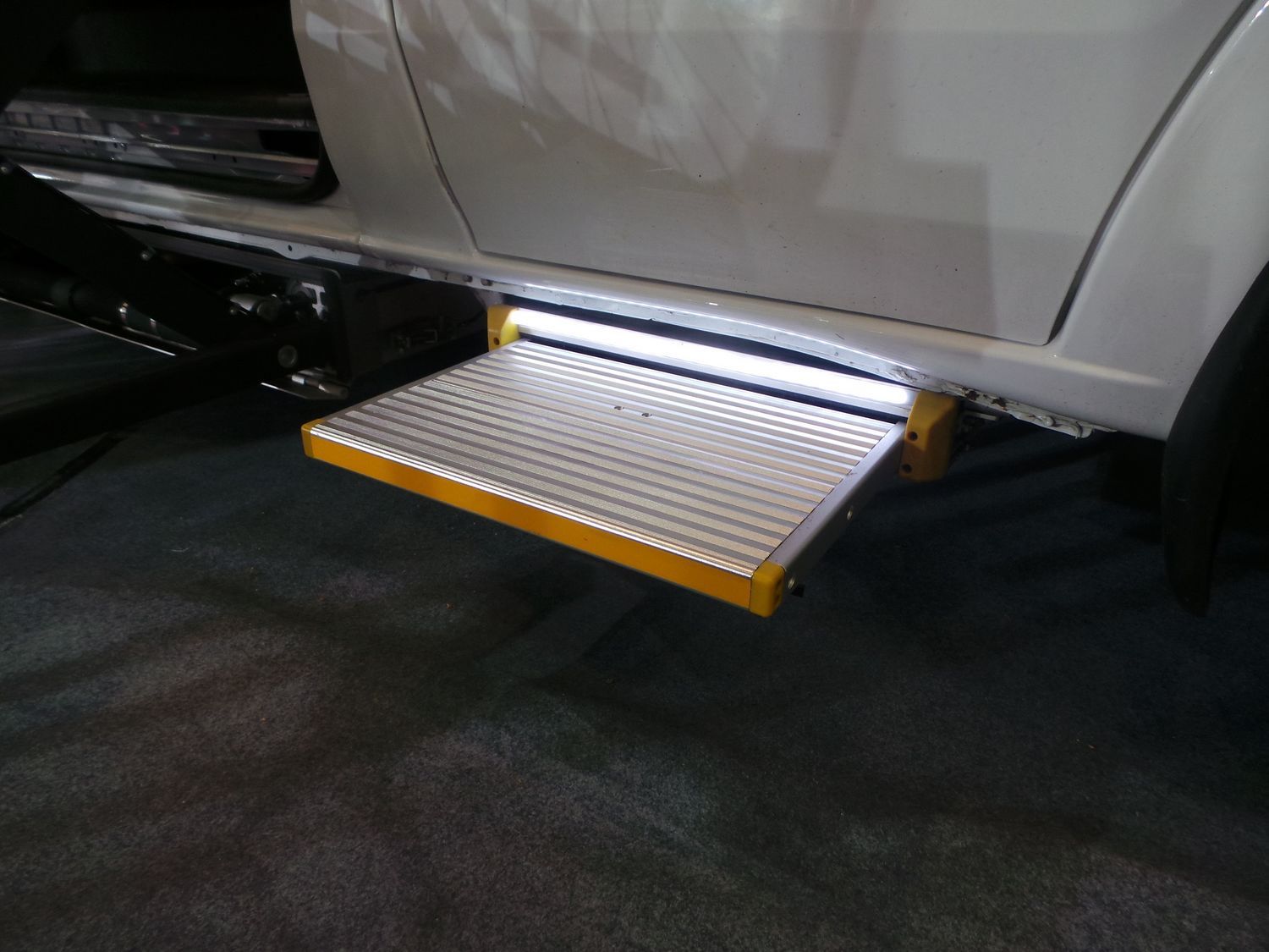 Electric Sliding Step for Motorhome Caravan - IBUYautoparts.com