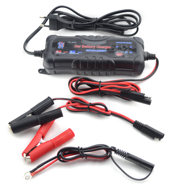 2/4 AMP Automatic Handheld Battery Charger - IBUYautoparts.com