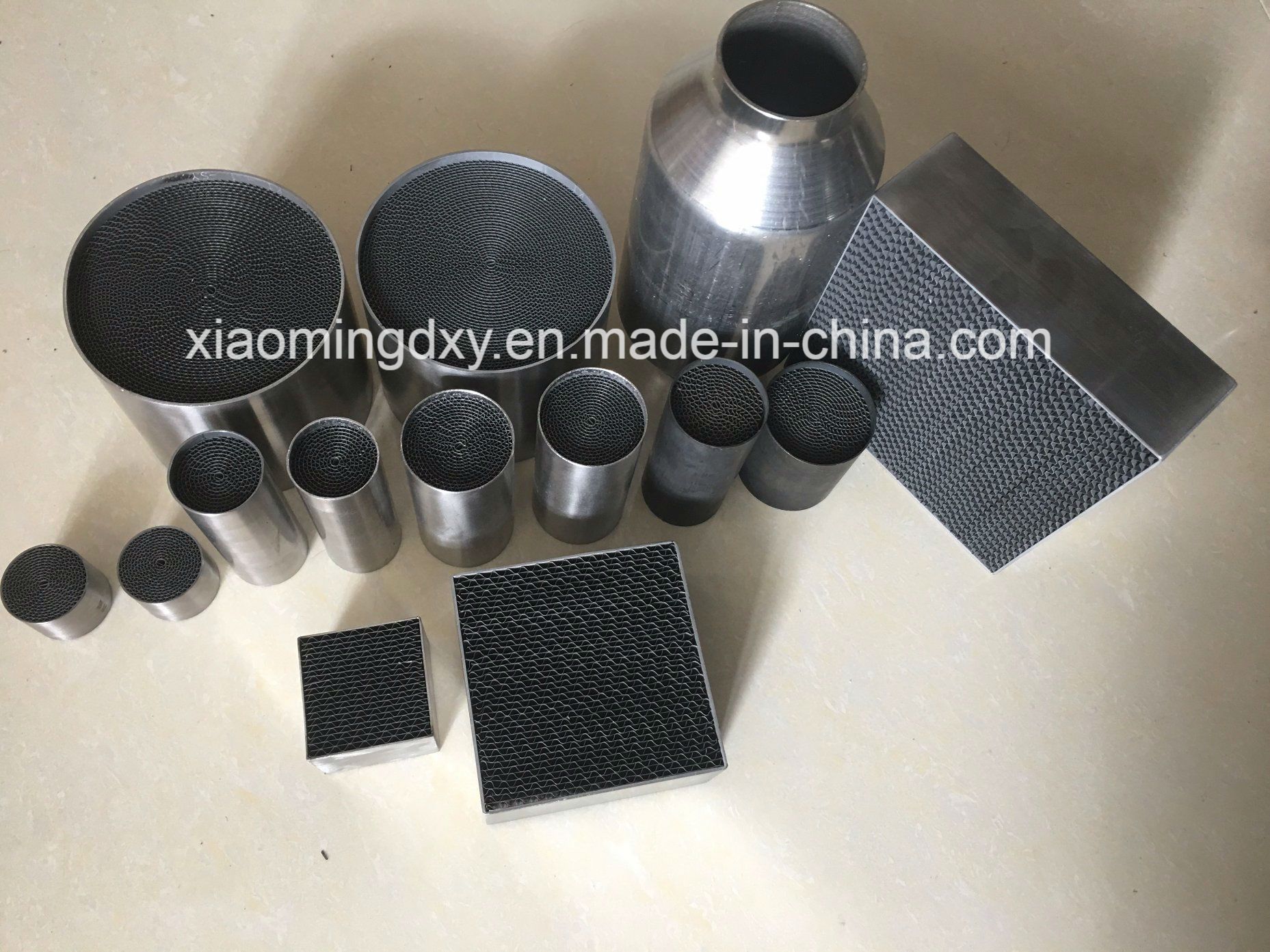 Metal Honeycomb Substrate Coated Catalytic Converter - IBUYautoparts.com