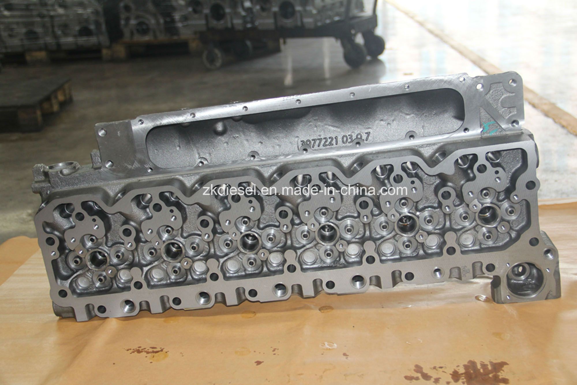 Auto Spare Parts Cummins Isb6 Diesel Engine Cylinder Head Assy 4936081 ...