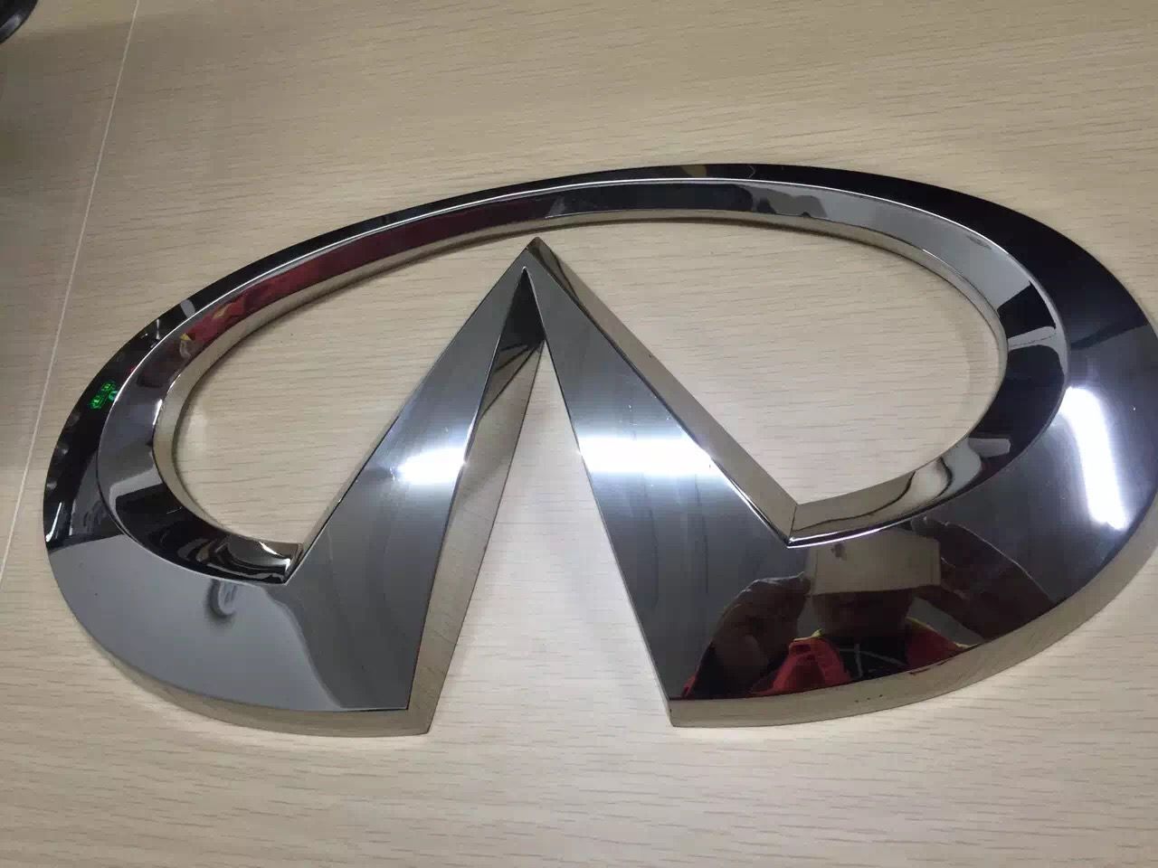 3D Car Logo Illuminated LED Car Logo - IBUYautoparts.com