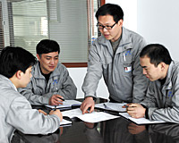 12V/24V Windshield Washer Pump for Europe Truck, Man, Volvo, Benz ...