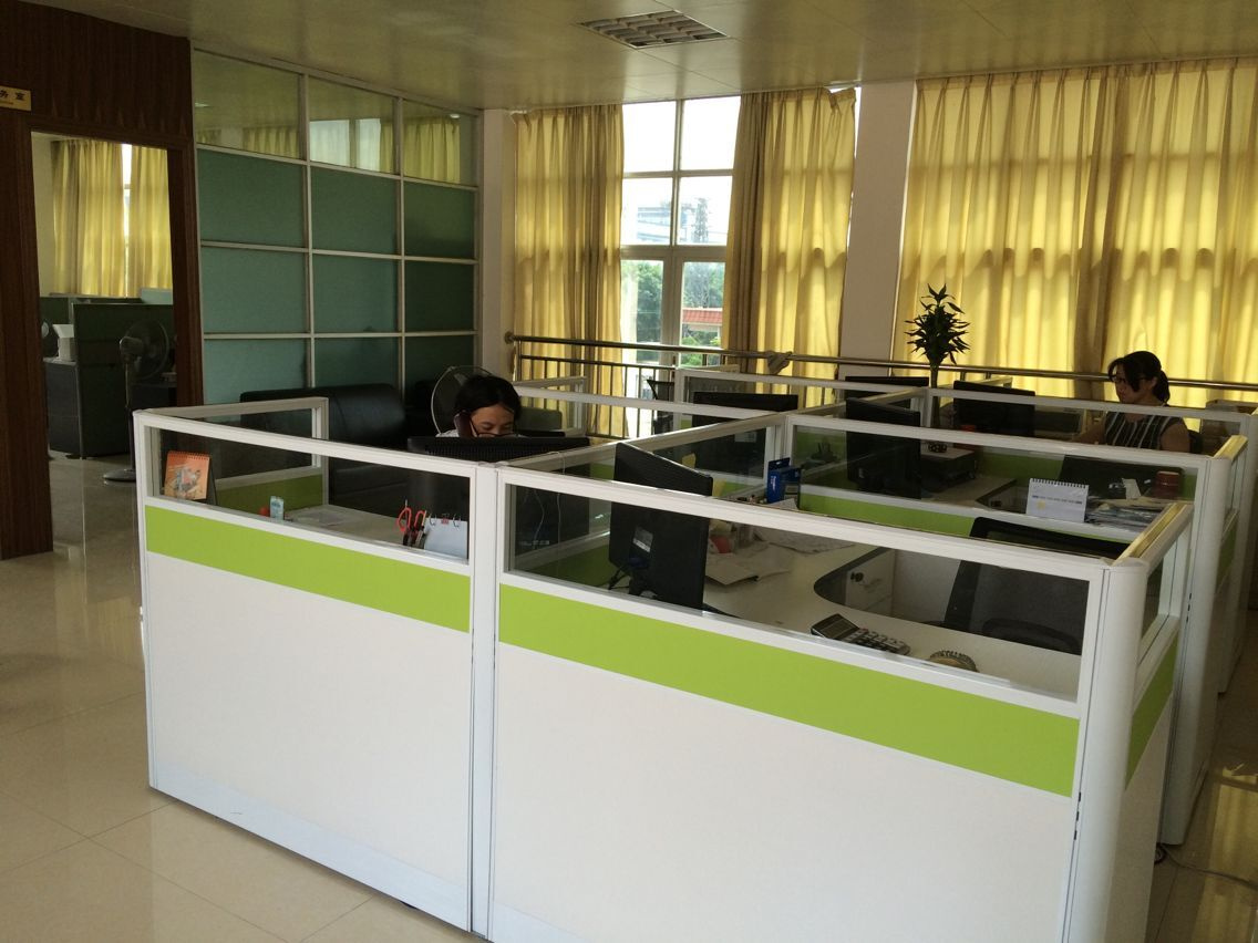 Oil Pump Me201735 Me204053 Me190587 Me203540 for Mitsubishi Pajero 2.8 ...